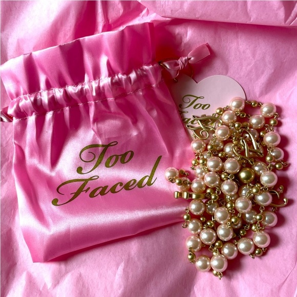 Too Faced | Makeup | Too Faced Tf Pink Pearl Necklace Brushed Gold ...